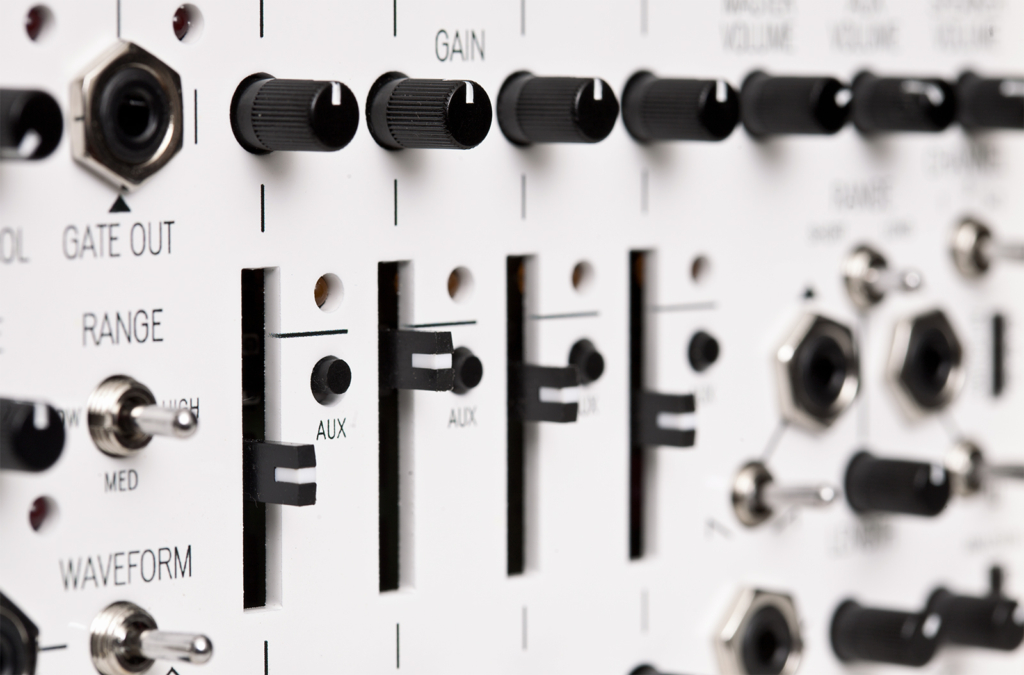 Field Kit – Electro Acoustic Workstation – KOMA Elektronik